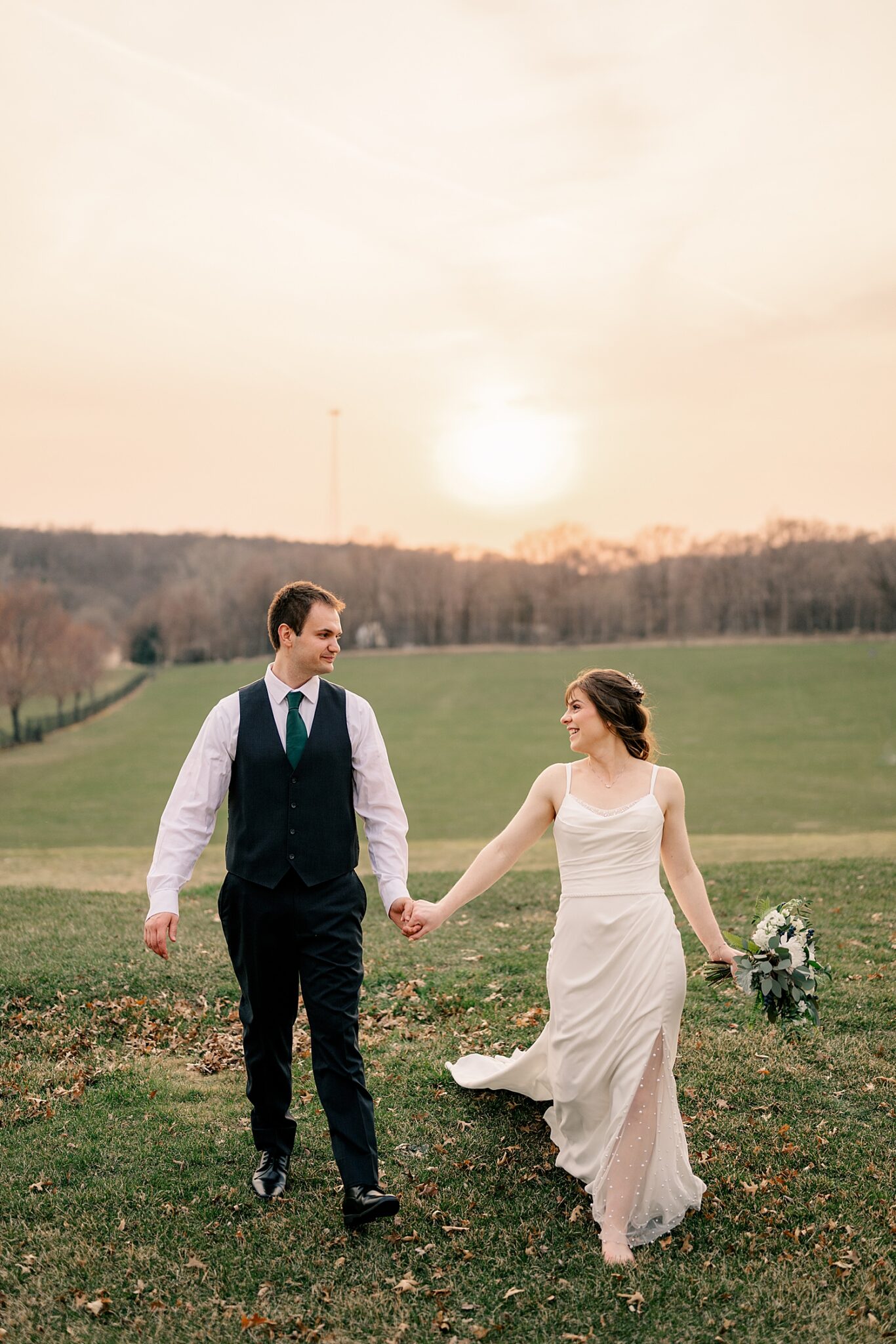 Modern Spring Wedding at Kilkarney Hills Golf Course | Rule Creative Co